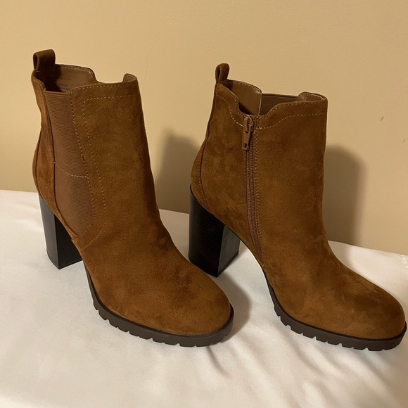a.n.a | Shoes | Like New Ana Womens Rancho Block Heel Boots | Poshmark